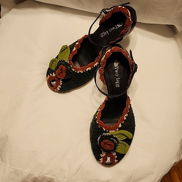Two Lips | Shoes | New Vintage Two Lips Darya Sz 8 2 Blackmulti Colored ...